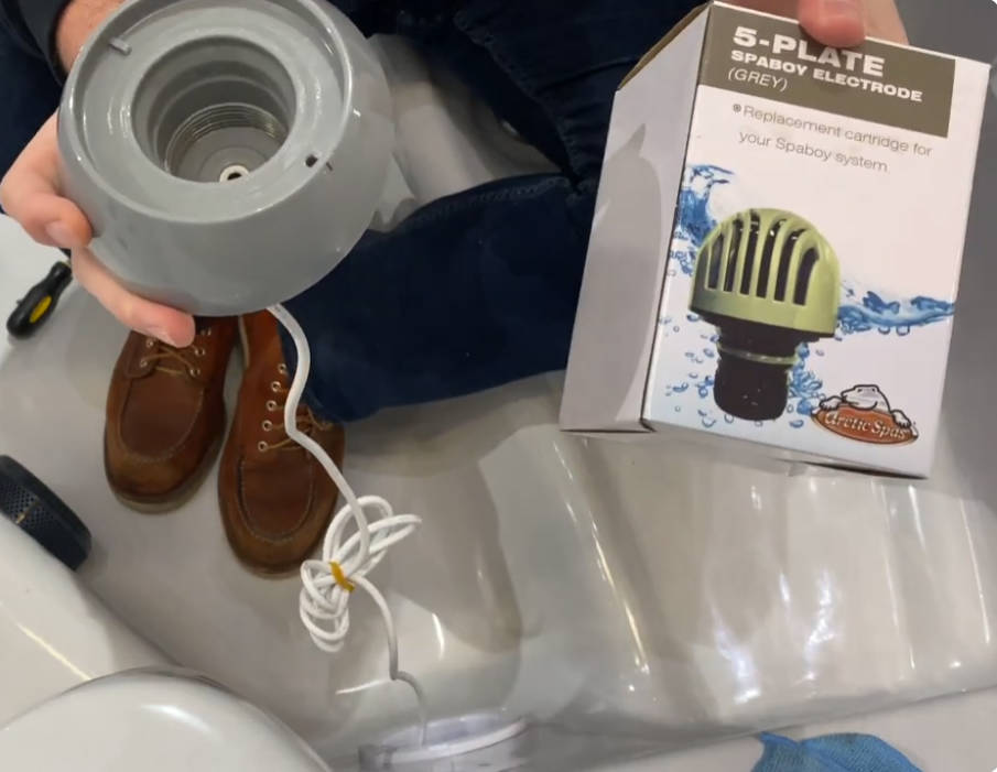 🧂 Arctic Spa SpaBoy & Onzen Salt Cells: How to Replace the Salt Cell ...